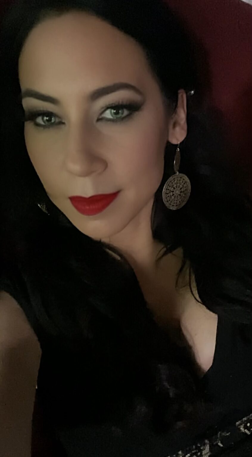Tasha Tacosa – Idol Features